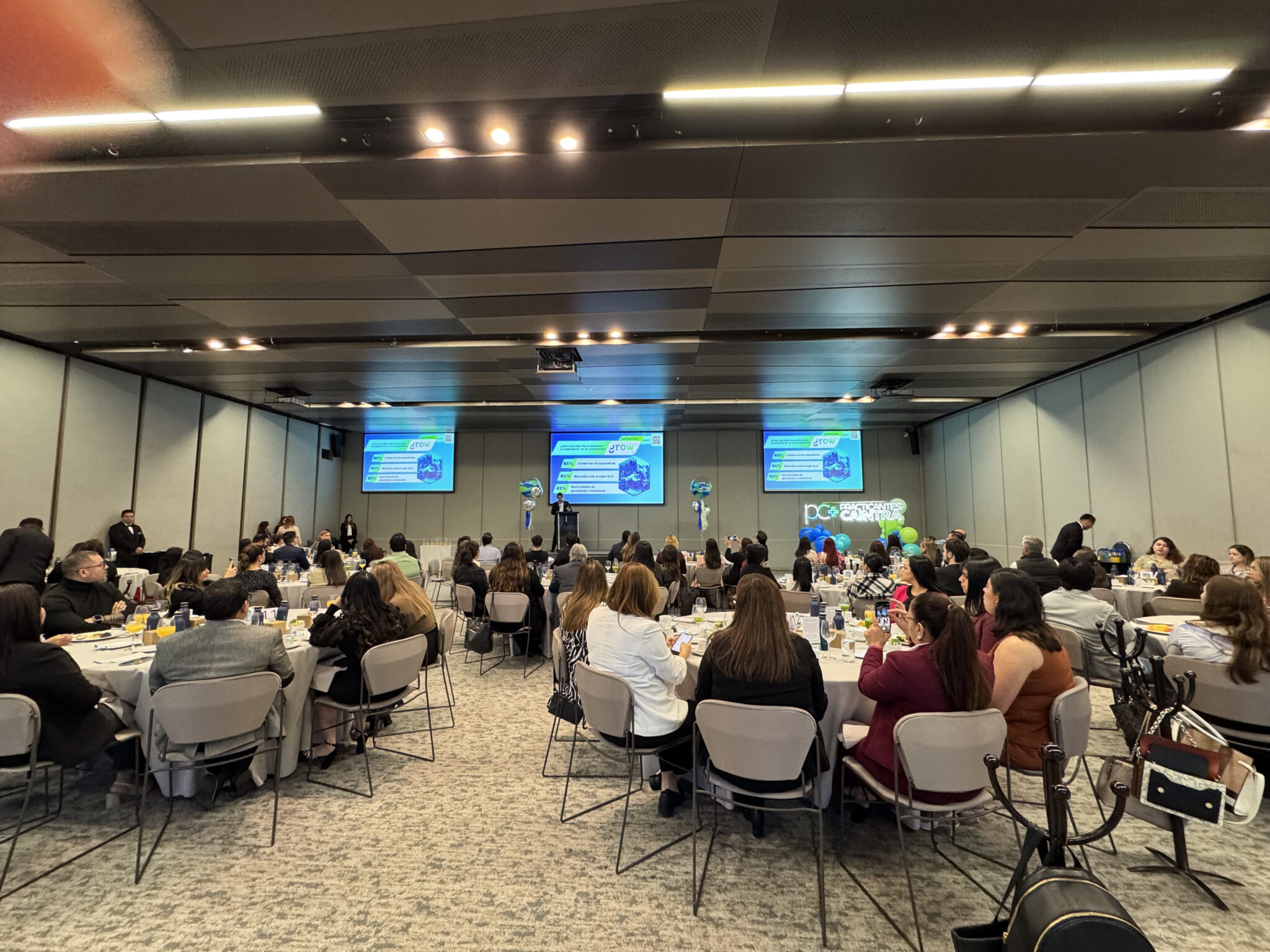 CAINTRA Impulsa el Desarrollo de Talento Joven con el Distintivo grow+ ...